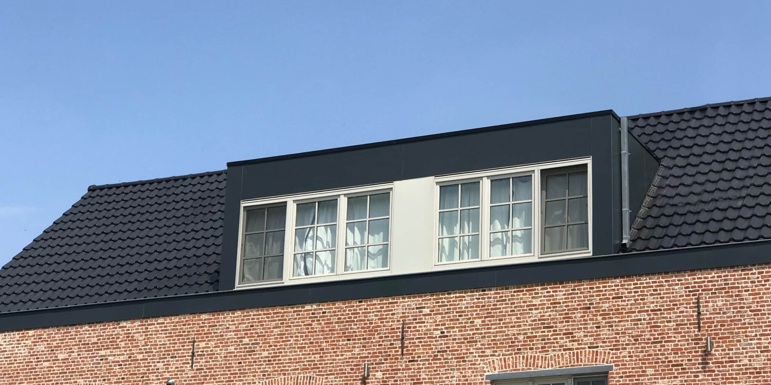 Dakgoten: Soorten, materialen & kosten [Overzicht]